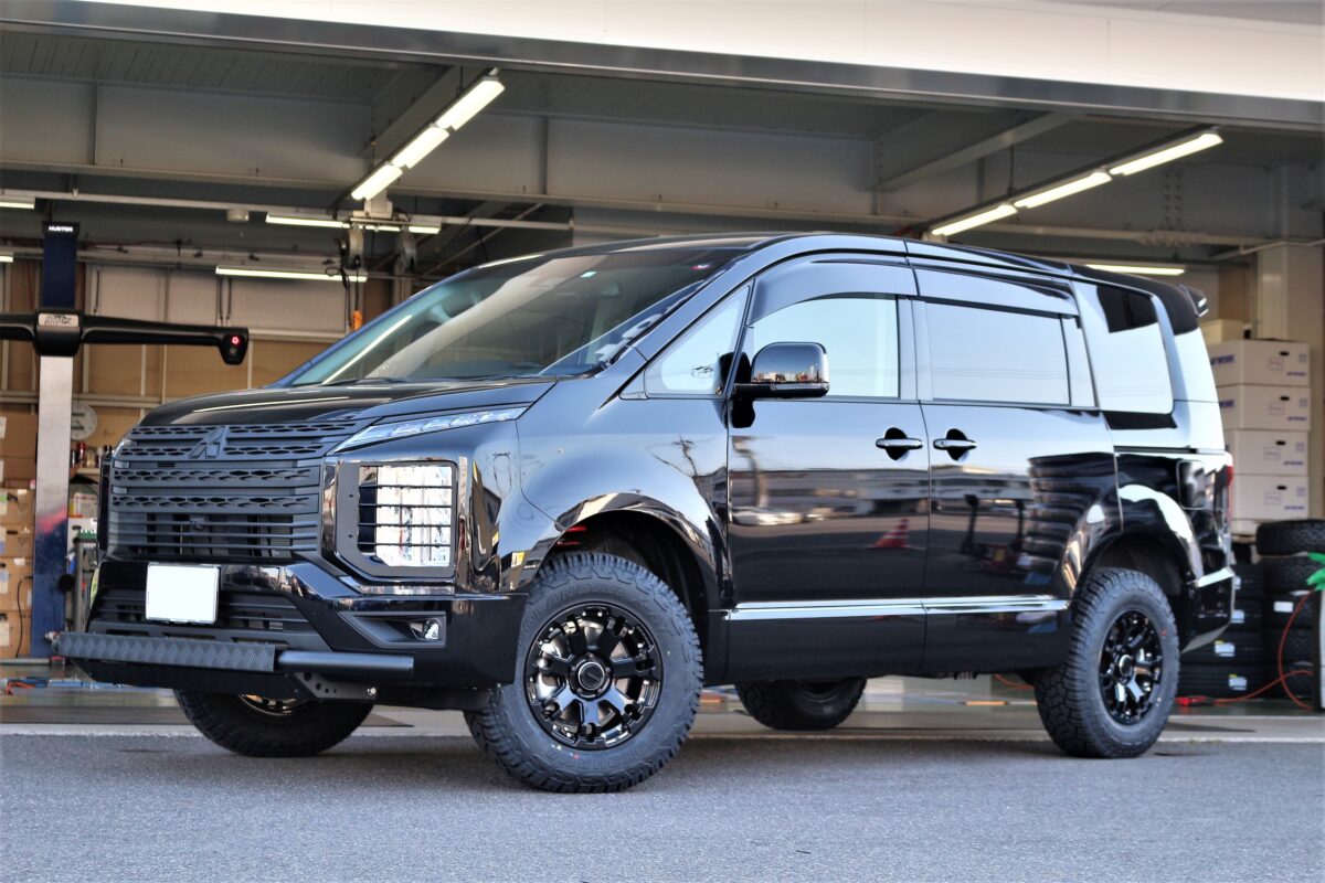 MITSUBISHI デリカD5 に RAYS デイトナ FDX-F7 装着 。X-Fang アンチロールサスでリフトアップ！ | 多治見店 ...