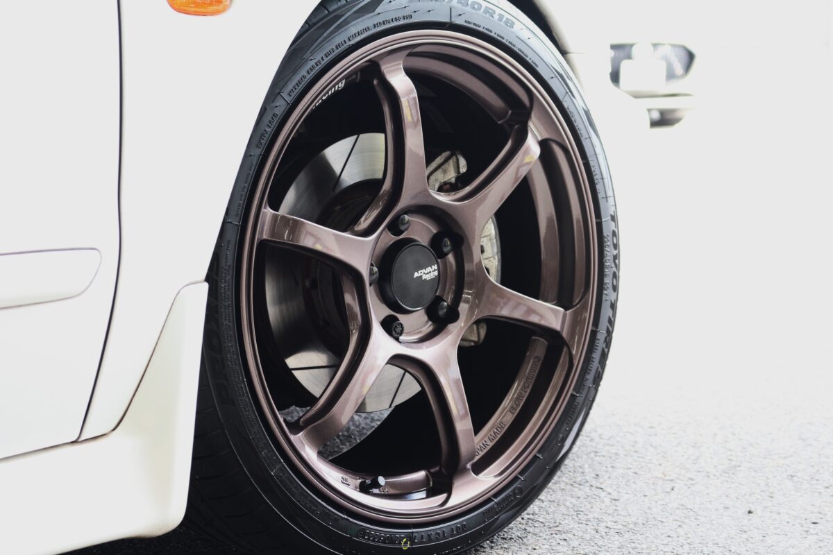 MITSUBISHI レグナム に アドバンレーシング RG-4 装着 。 | 多治見店 | 店舗ブログ | タイヤ＆ホイールの専門店「クラフト」