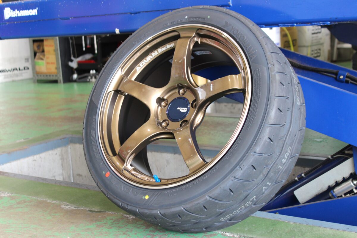 【カスタムブログ】WRX STIに18インチADVAN Racing TC-4を装着！ | 四日市店 | 店舗ブログ | タイヤ＆ホイールの ...