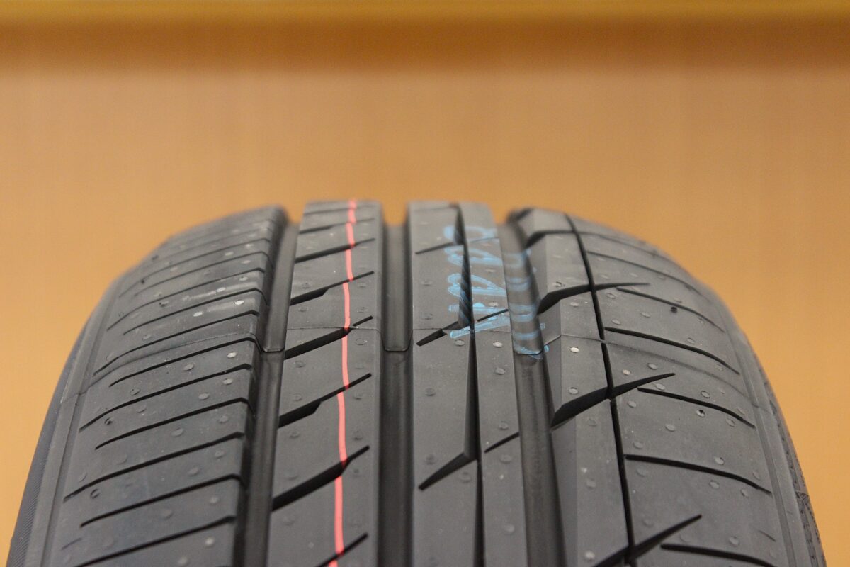 【入荷ブログ】TOYOのNEWタイヤ プロクセスLUK2が登場!! | 四日市店 | 店舗ブログ | タイヤ＆ホイールの専門店「クラフト」