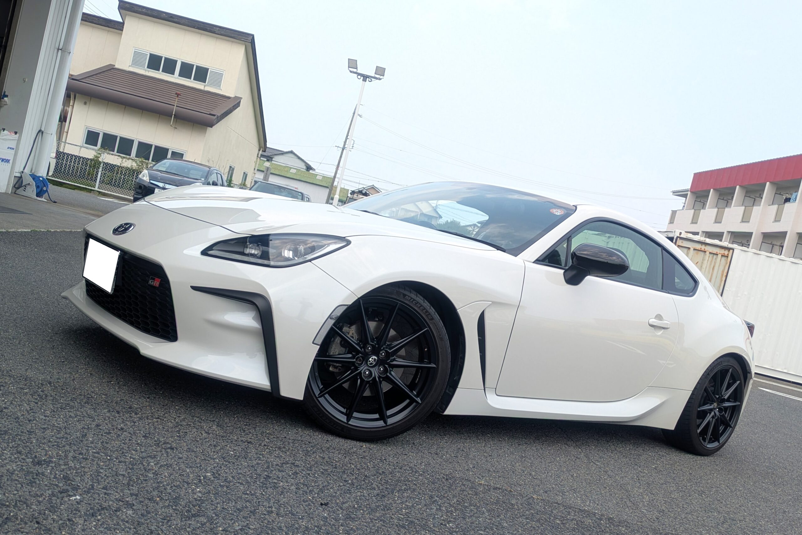 【カスタムブログ】GR86にAME トレーサーGT-V 17インチを装着! 純正18インチと比べてどう違う? | 四日市店 | 店舗ブログ ...